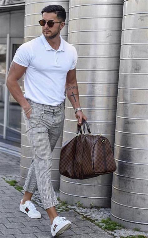 Introducir Imagen Outfit Pantalon Gris Cuadros Hombre Abzlocal Mx