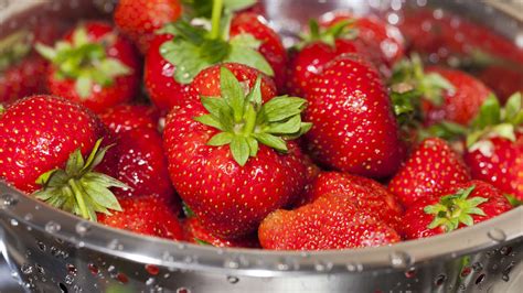 Gemüse und Obst richtig waschen bei Erdbeeren kein fließendes Wasser