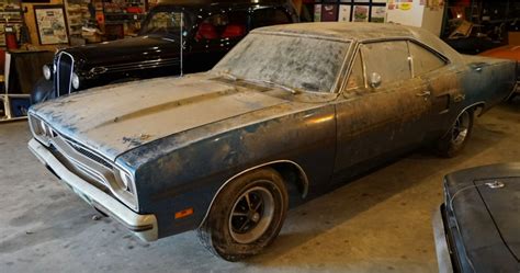 Before And After Footage Shows Plymouth GTX Barn Find S Dramatic