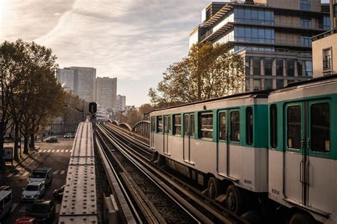 Métro ligne 6 travaux et fermetures à venir RATP