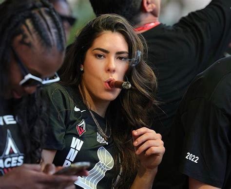 Ballislife Happy Birthday To Kelsey Plum The NCAA S All Time