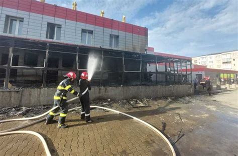 Incendiu In Aceasta Dupa Amiaza La O Cafenea Din H Rl U