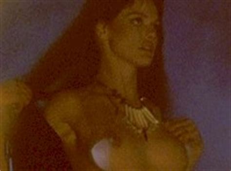 Elisabeth Brooks Full Frontal In The Howling The Nip Slip