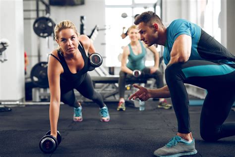 qual frequência devo mudar o meu treino de exercícios físicos