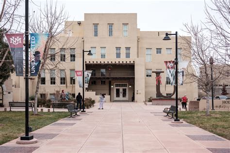 The Ultimate Tour Guide To The University Of New Mexico S Albuquerque