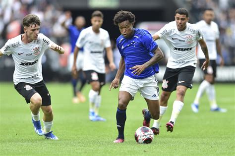 Corinthians vence o Cruzeiro um golaço e é campeão da Copinha 2024