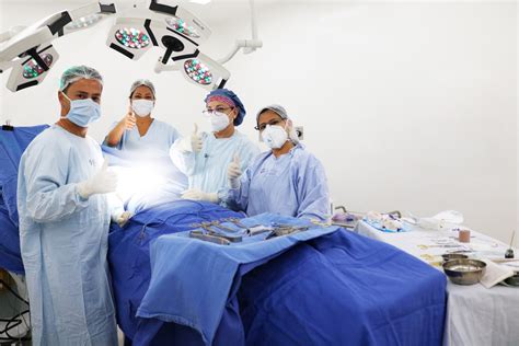 Cirugías mínimamente invasivas seguras y eficaces para tratar diversas