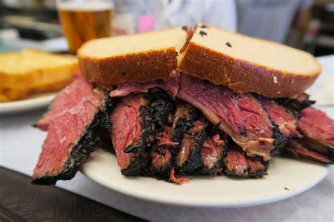25 Most Famous Food From New York City To Try Iconic NYC Restaurants