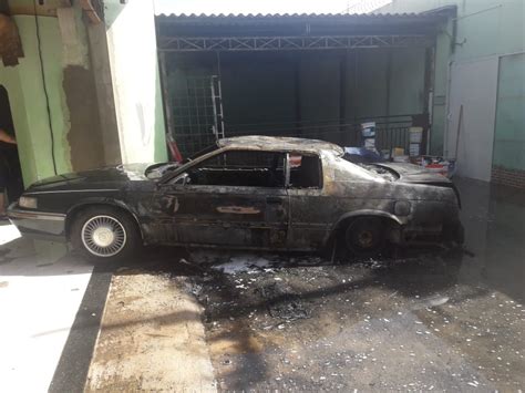 Carro Pega Fogo Em Garagem De Casa Na Zona Oeste De Boa Vista Roraima
