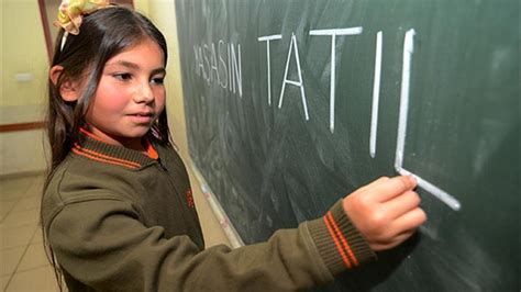 Okullar tatil mi Bugün okul var mı 11 Kasım 2024 Pazartesi okul var
