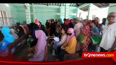 Jelang Idul Adha Ratusan Warga Di Madiun Serbu Operasi Pasar Murah