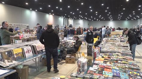 Fiera Del Disco E Del Fumetto Youtube
