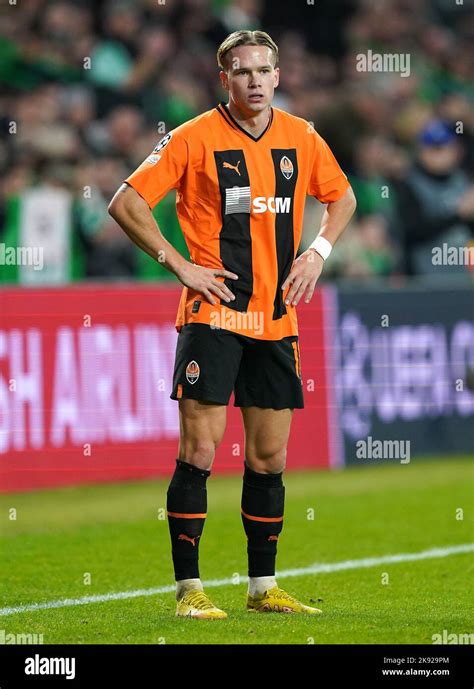 Mykhaylo Mudryk Champions League Hi Res Stock Photography And