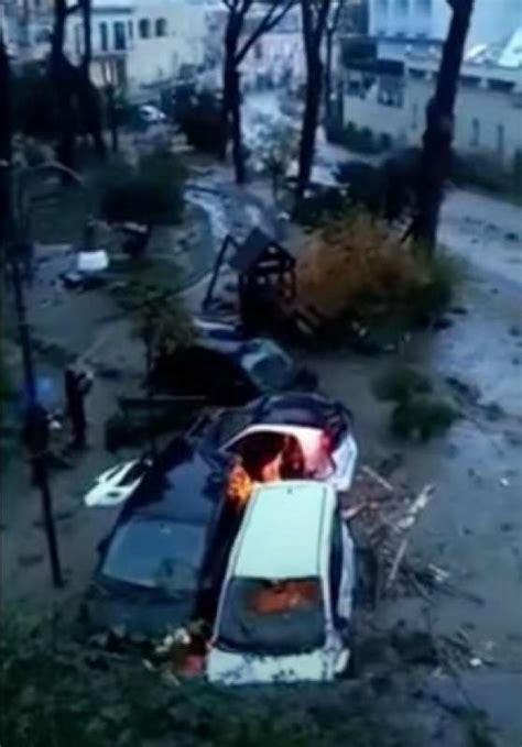 Frana E Alluvione A Casamicciola Terme Ischia 9 Dago Fotogallery