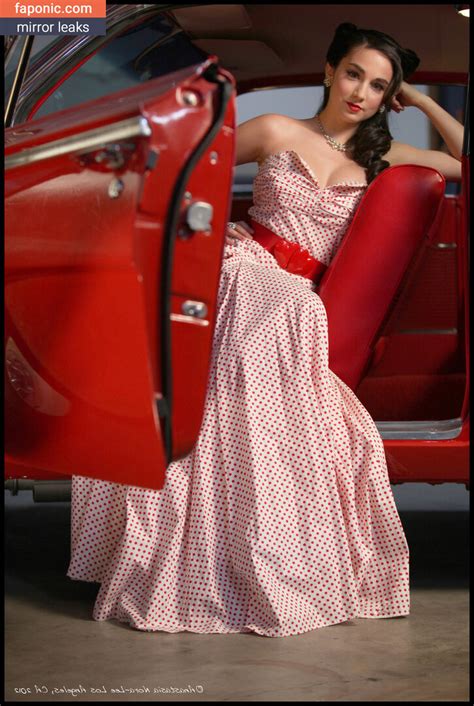 Molly Ephraim Aka Mollyephraim Nude Leaks Faponic