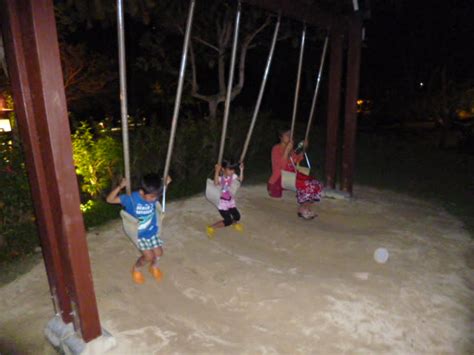 子連れ旅行フィリピン セブ島旅行記 4日目②マリーナモールへショッピング twinsと一緒