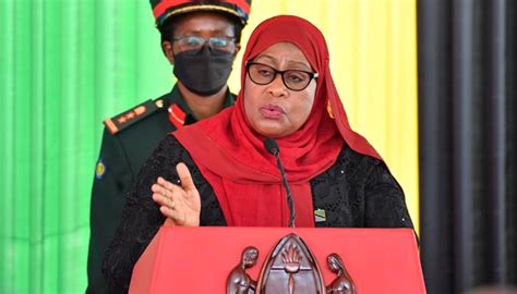 RAIS SAMIA ATOA MSAMAHA WA WAFUNGWA 3 826 Full Shangwe Blog