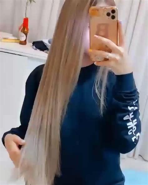 Pin By Brn On Pins Criados Por Voc In Long Hair Styles Girl