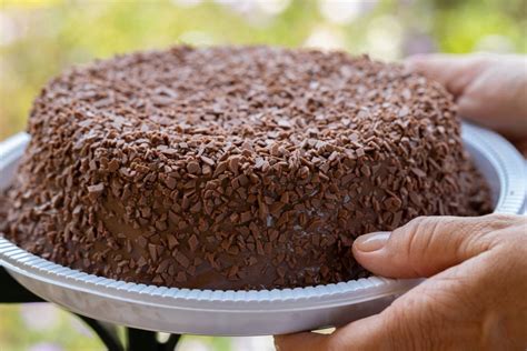 Total 109 Imagem Como Fazer Bolo De Chocolate Sem Cobertura Br