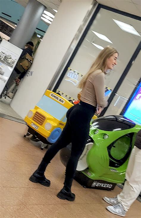 Blonde TEVEO Bitch Showing Off Her Bubble OC Spandex Leggings
