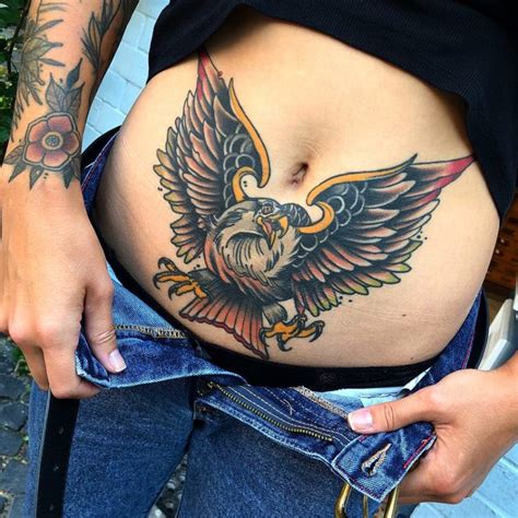 Tatuagem na barriga 70 desenhos INCRÍVEIS para inspirar a sua