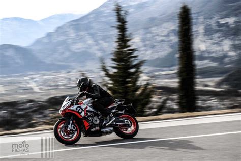 Comparativa Aprilia Tuono 660 2021 2024 KTM 890 Duke R 2020