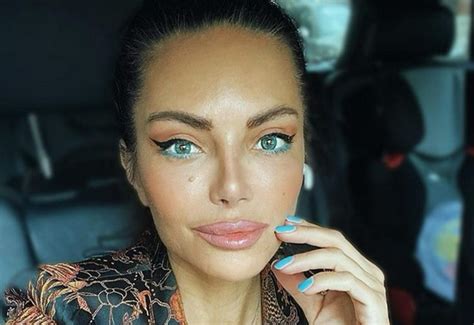 Izazovno izdanje Nikoline Pišek i emotivne reči Pozirala u bikiniju