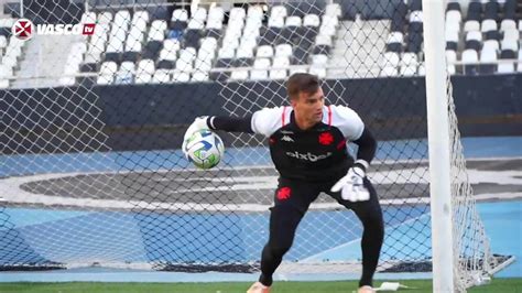 Vídeo Vasco treina no Nilton Santos antes de clássico contra o