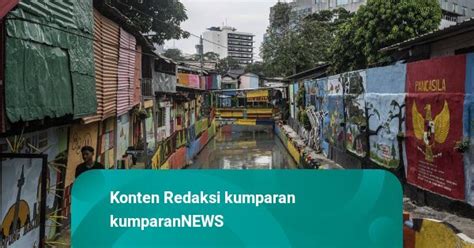 Foto Pemprov DKI Jakarta Laksanakan Program Penataan Kampung Kumuh