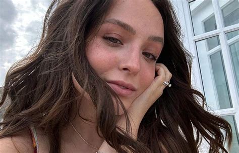 Larissa Manoela abre o jogo sobre rompimento os pais Não sabia o