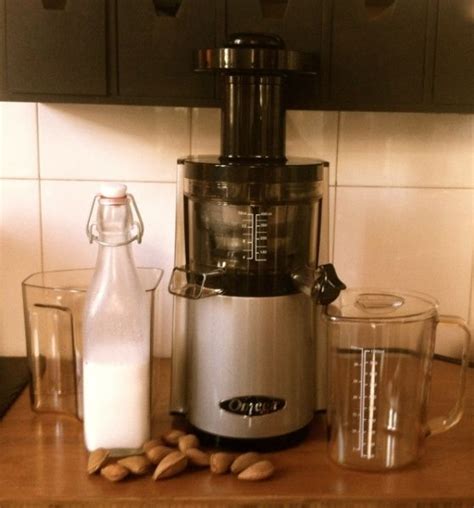 Extracteur De Jus Recette Du Lait D Amande Fait Maison Le Nouveau