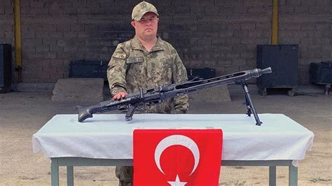Down sendromlu Enes in askerlik hayali gerçek oldu Video Haberleri
