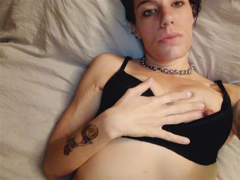 Xxx See And Save As Fresh Out The Shower Porn Pict Naked Pictures
