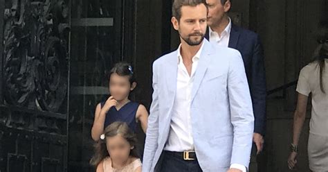 Marc Olivier Fogiel avec son mari François Roelants et leurs filles