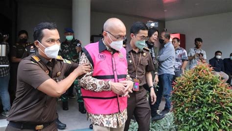Eks Dirut Taspen Tersangka Kasus Korupsi Investasi Fiktif