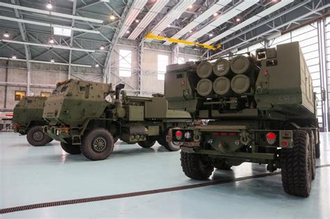 Pierwsze wyrzutnie rakiet HIMARS są w Polsce Trafią do 16 Dywizji