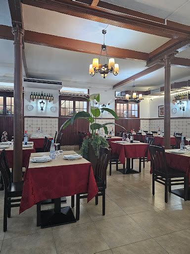 Restaurante O Solar De Benfica Em Lisboa