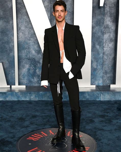 Manu Rios Attends The Vanity Fair Oscar Party Mgmt Prjct