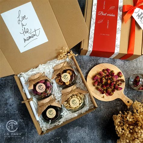 Toàn quốc Top 30 Set Quà Tặng Bạn Nữ Độc Lạ Ấn Tượng Không Kém Phần