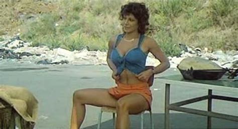 Carmen Russo I Nuda 30 Anni In Riavanti Marsch