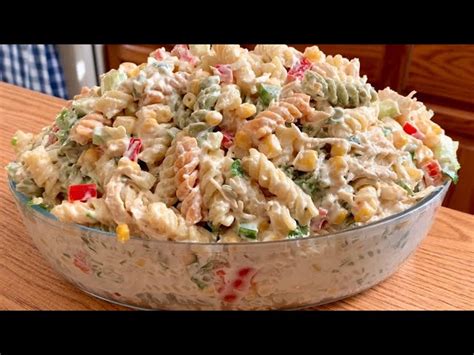 Receta fácil y deliciosa Cómo preparar ensalada de pasta fría con