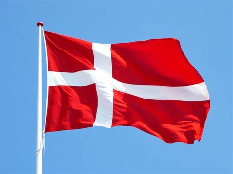 ダンネブロ世界最古の歴史を持つデンマークの国旗NAVIA 北欧Webメディア