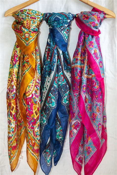 Foulard soie Éléphant Kynarou