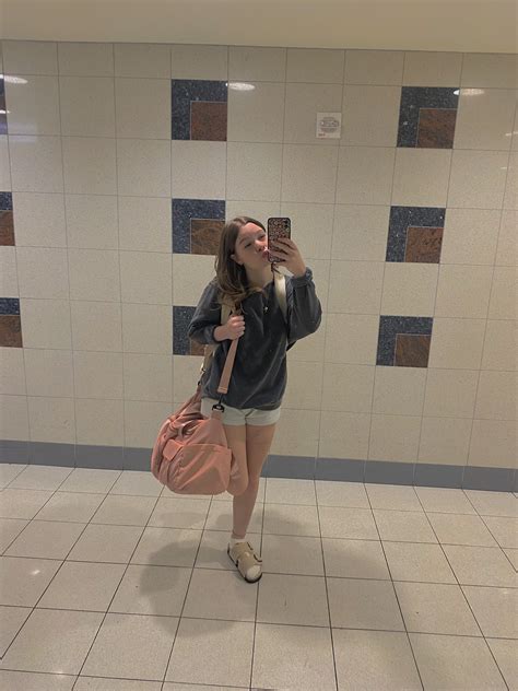 Adrianna Jade 😝 On Twitter Guess Whos Back In La 🫣 Book Me Atmla Ikkoi2jrvy