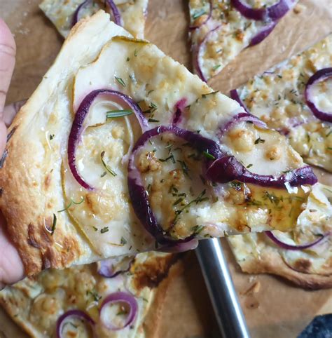 Flammkuchen Mit Birne Und Ziegenk Se Rezept Ester Kocht