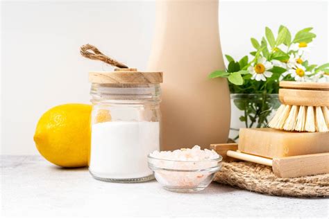 Produits ménagers faits maison vos recettes DIY pour un nettoyage