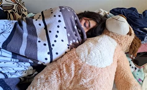 Roncas mucho por la noche Podrías tener apnea del sueño