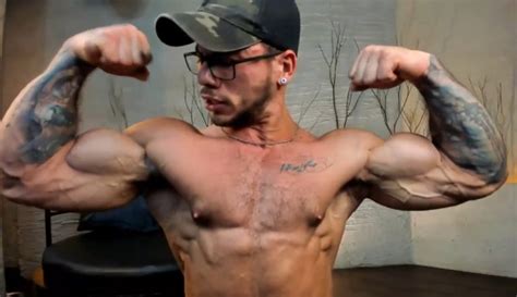 Dillon Super Ripped Muscles Flex4Me