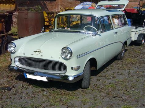 Opel Rekord P Fotos Fahrzeugbilder De