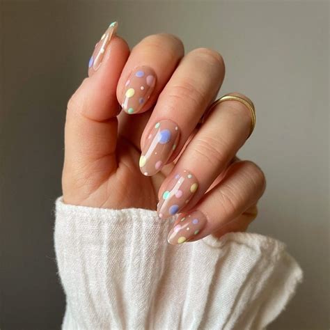 Uñas para 2023 tendencias colores diseños materiales y formas que